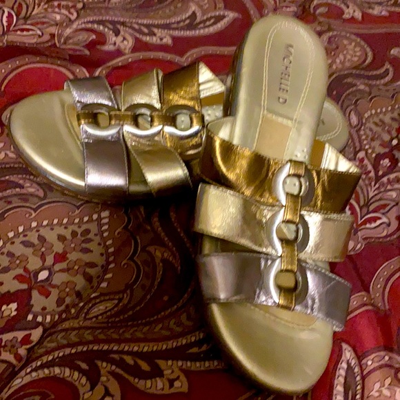 Michelle D | Shoes | Michelle D Metallic Slip One Sz 75 | Poshmark